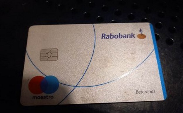 GEVONDEN: Rabobank betaalpas van W.H. Pinkster bij de Helling Oude Pekela
